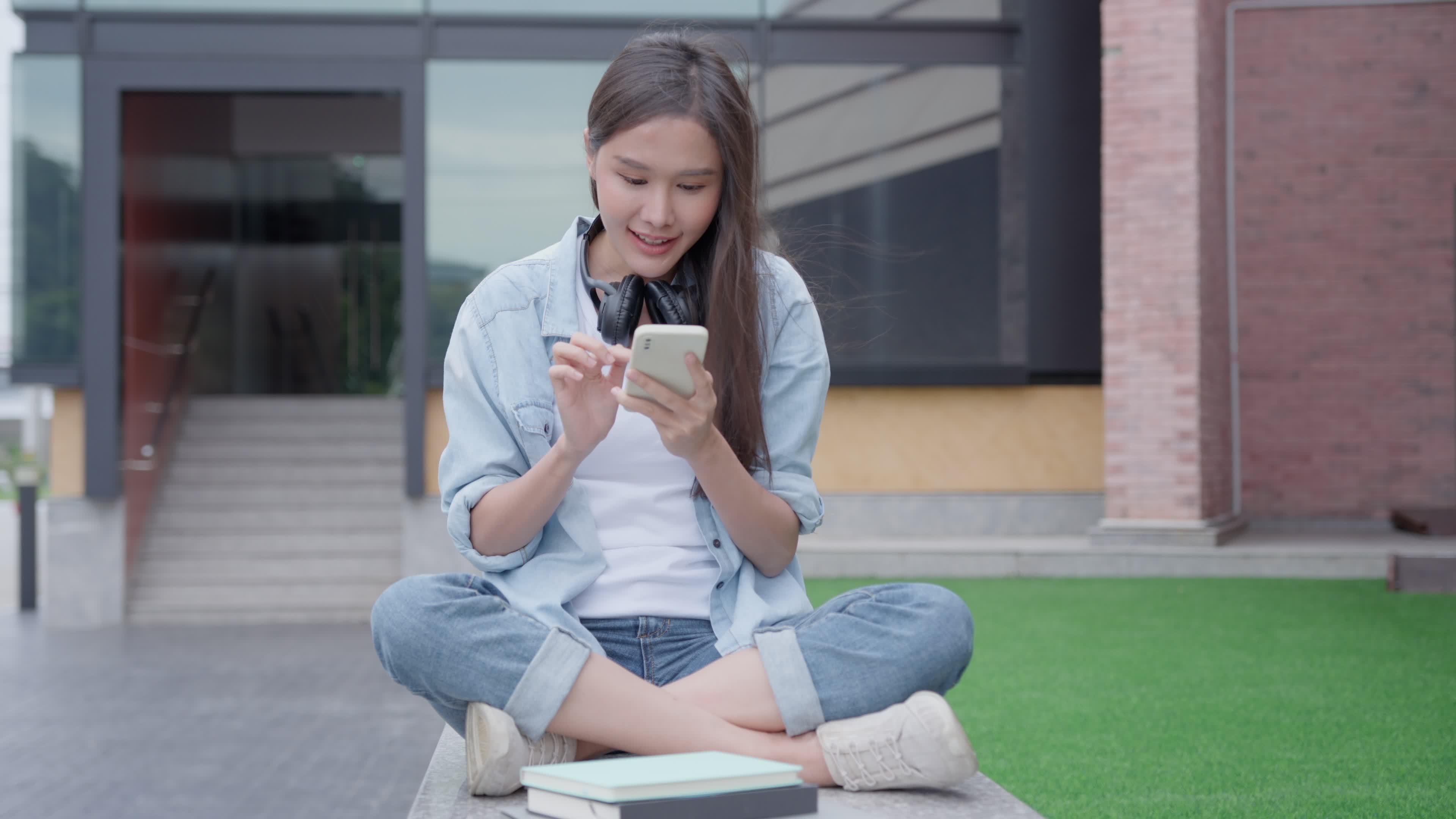 Beautiful student asian woman with surprise announce final exam. Smile ...