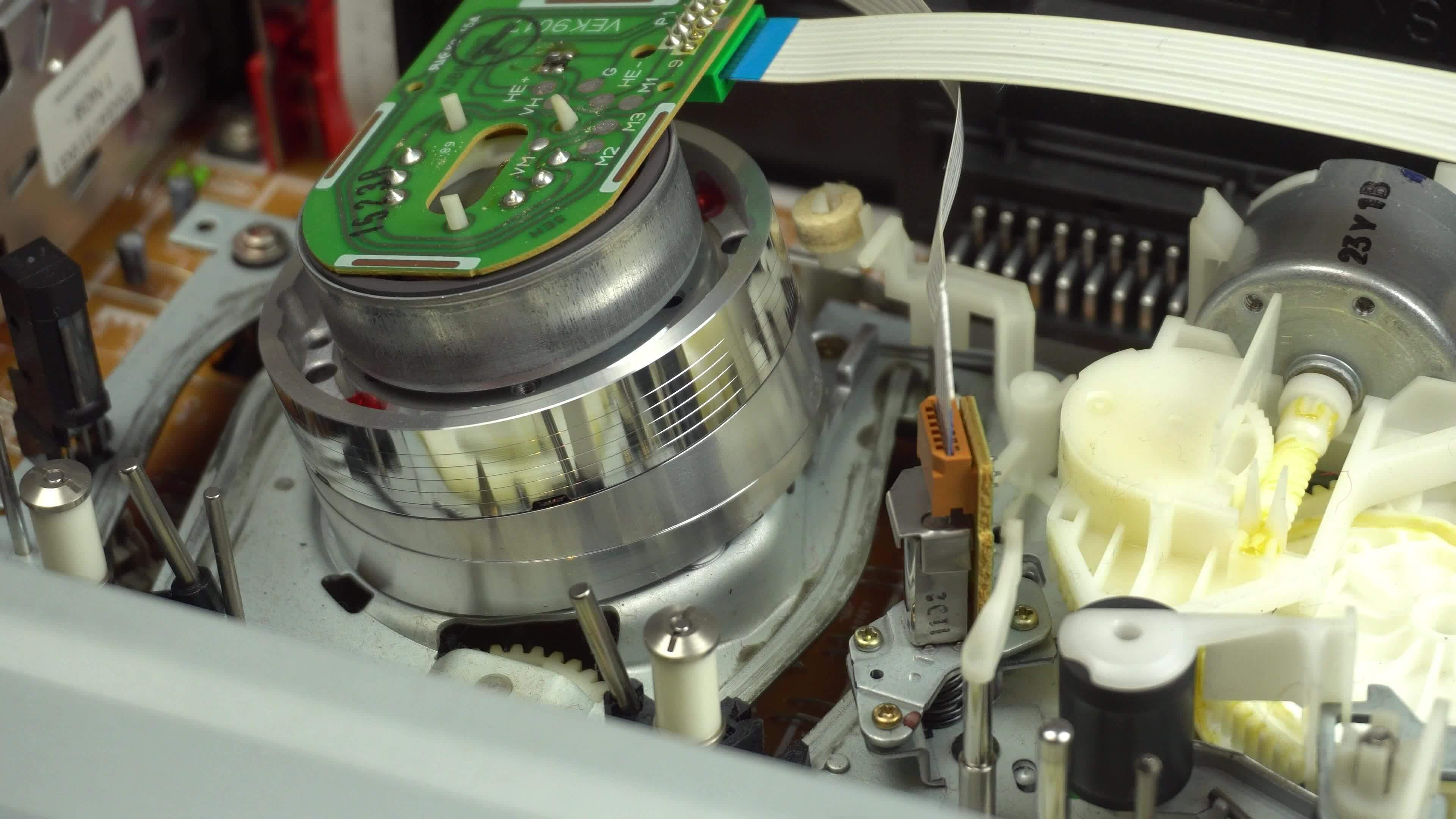 Vhs Player Keeps Ejecting Tape at Leonel Muncy blog