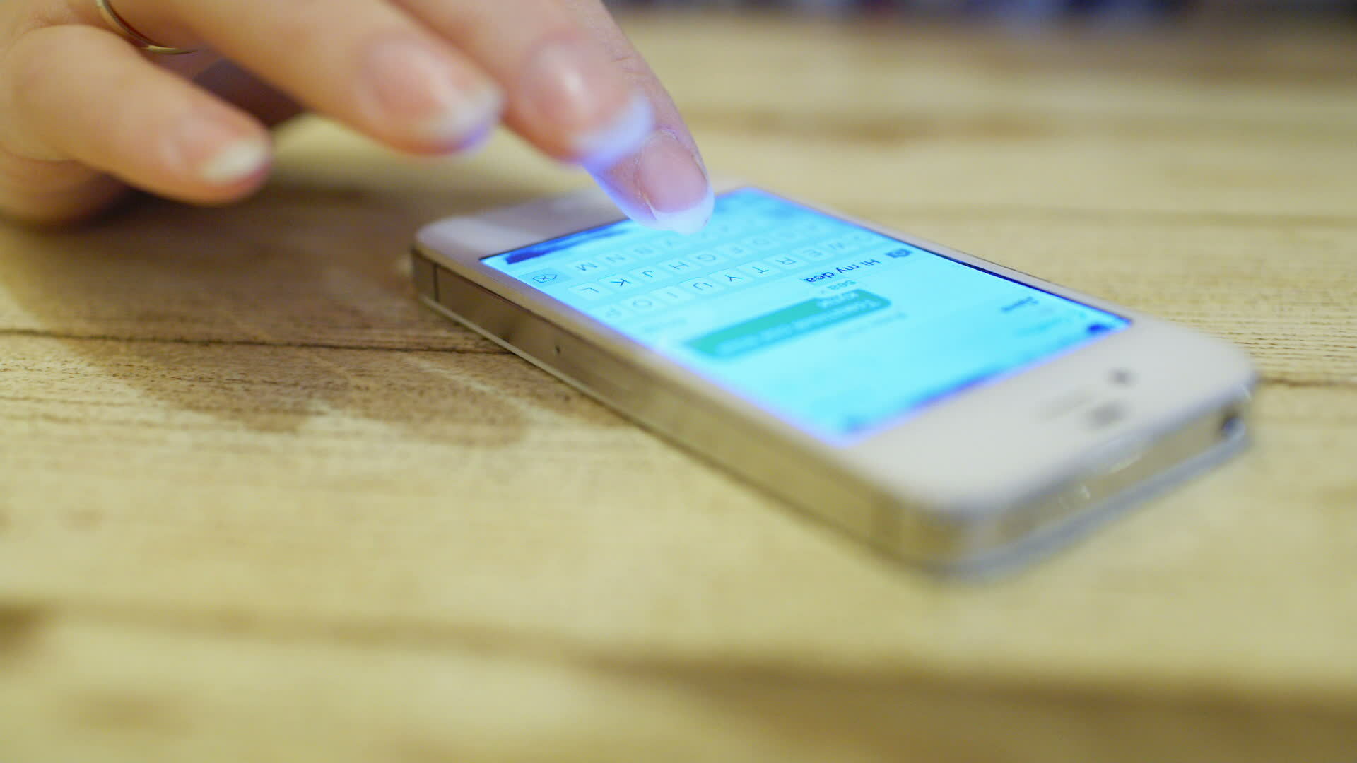 Typing And Sending Text Message On Smartphone 28218024 Stock Video At Vecteezy