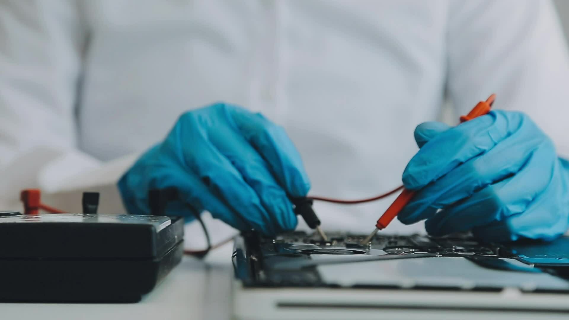 Debugging Electronics Device Pcb Witch Microcontroller In Electronics Laboratory 28248191 Stock