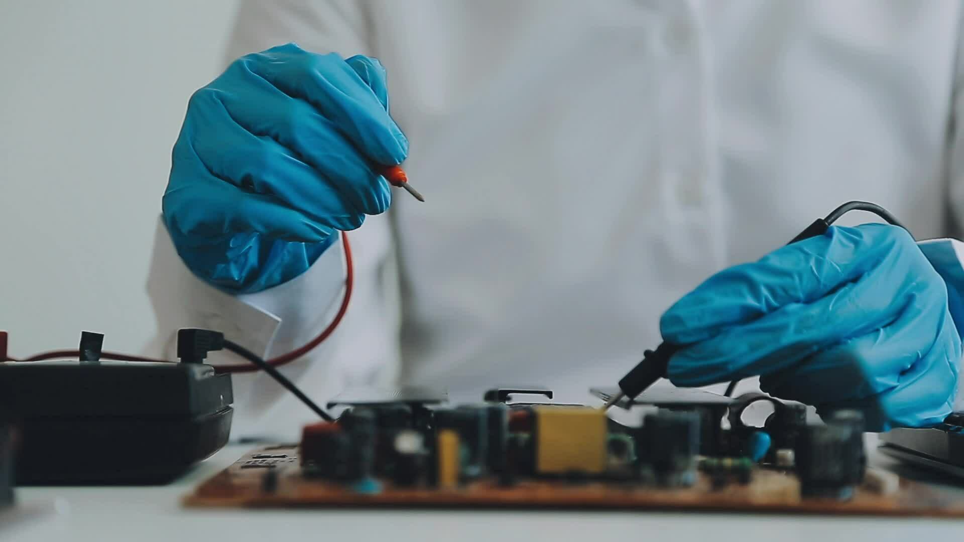 Debugging electronics device. PCB witch microcontroller in electronics ... Debugging electronics device. PCB witch microcontroller in electronics ...