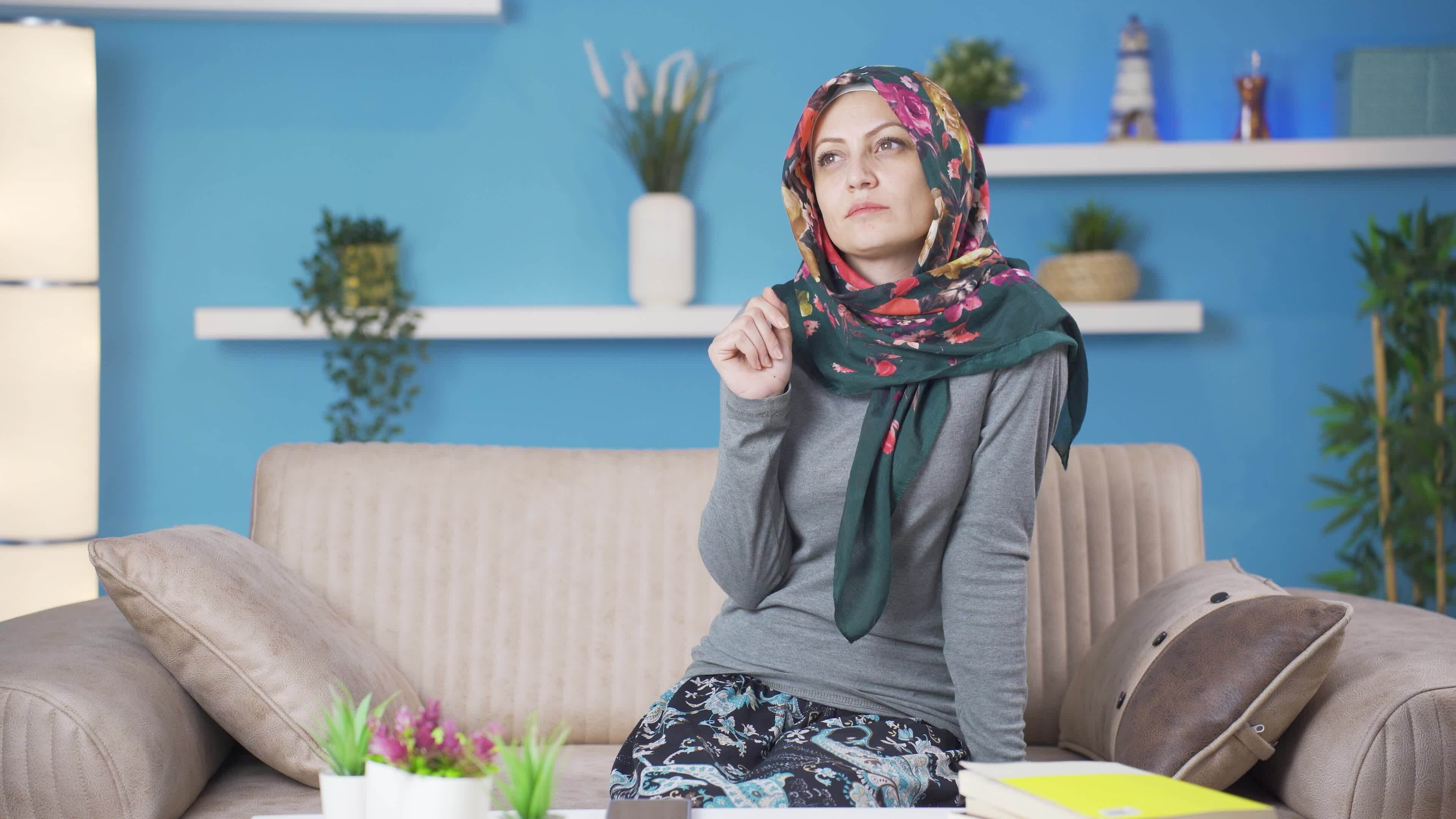 The pessimistic woman is confused at home. 33058164 Stock Video at Vecteezy The pessimistic woman is confused at home. 33058164 Stock Video at Vecteezy