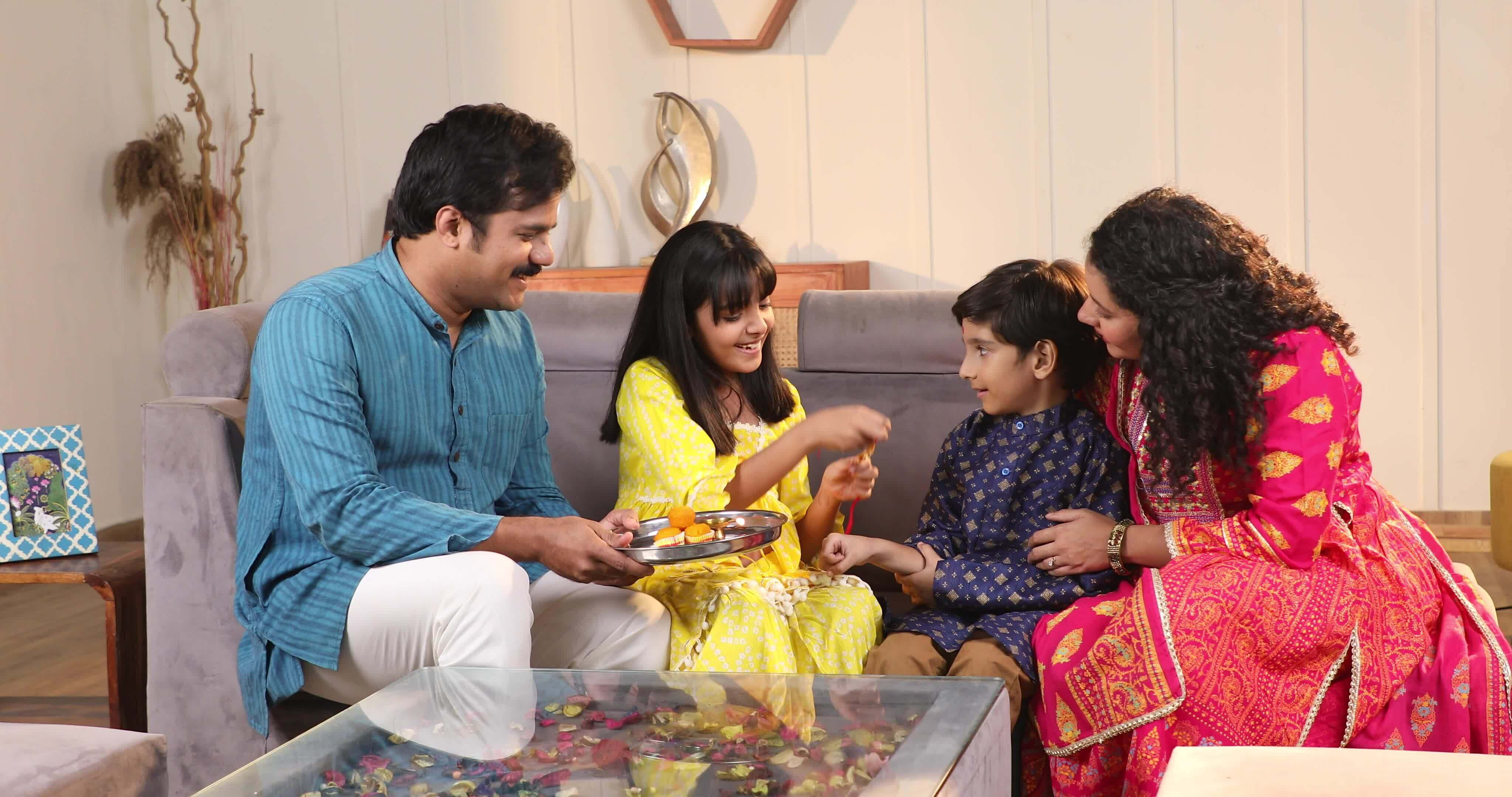 Video of beautiful sister doing Aarti Pooja for her younger brother on the occasion of ...