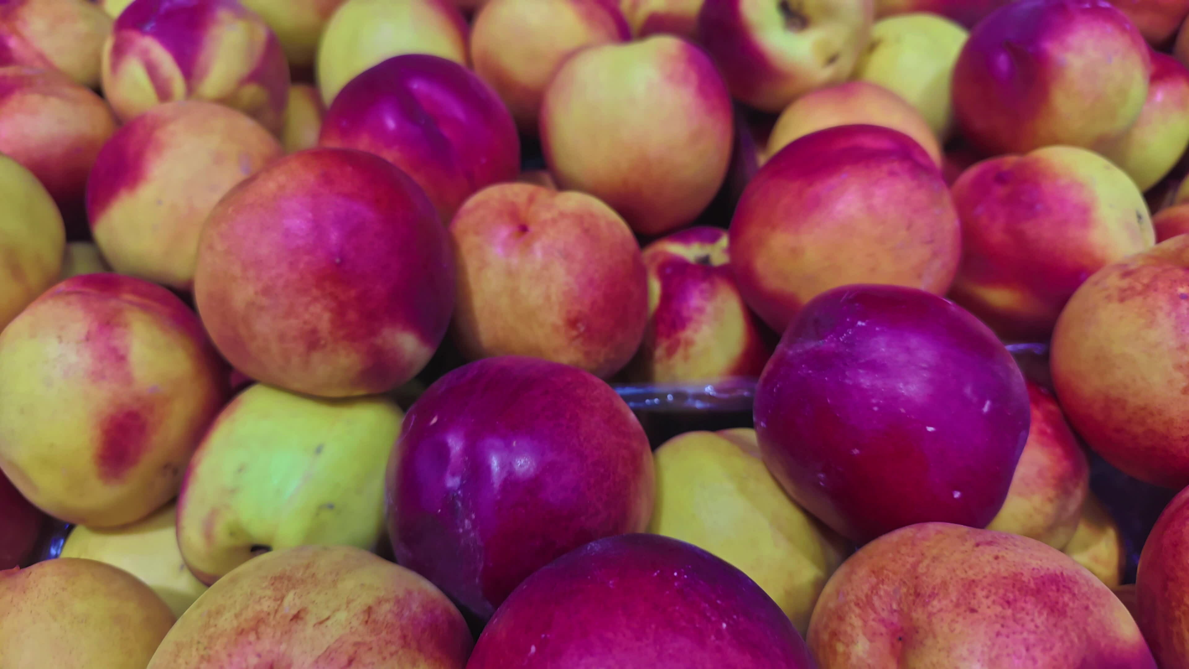 Pile Of Peach Nectarines On The Market Stall Footage 34197101 Stock Video At Vecteezy