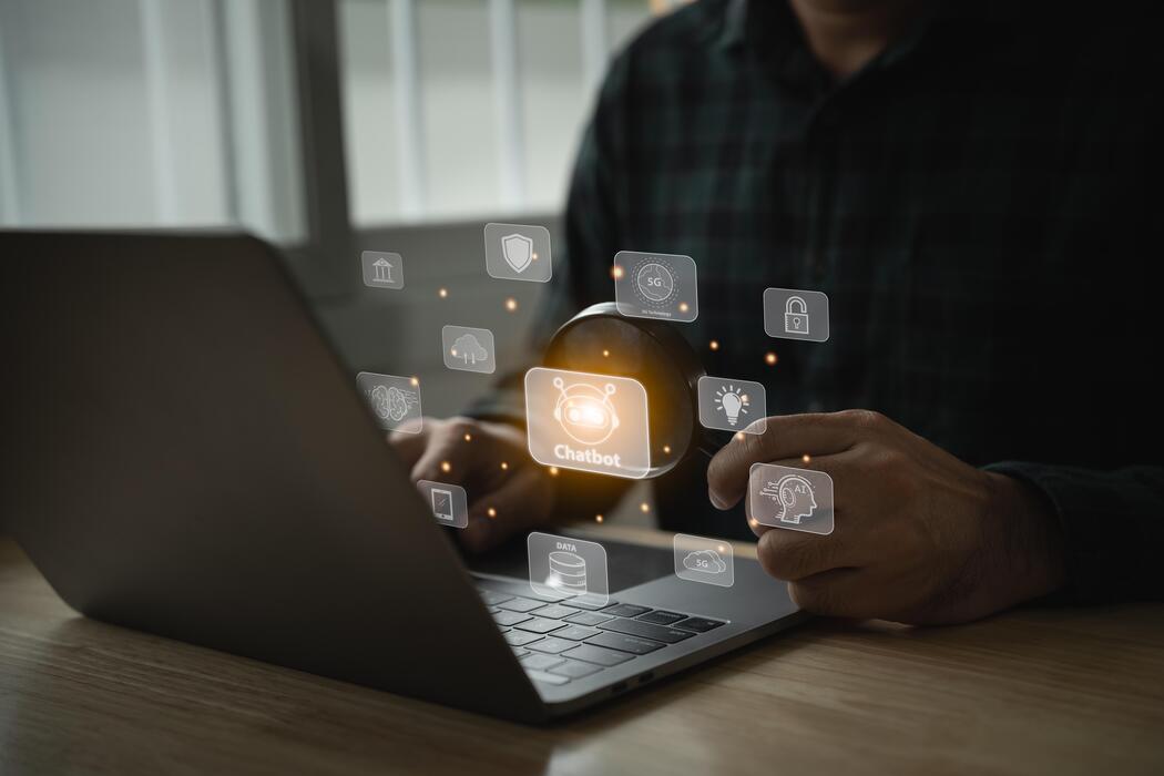 Page 5 | Virtual Assistant Stock Photos, Images and Backgrounds for ...