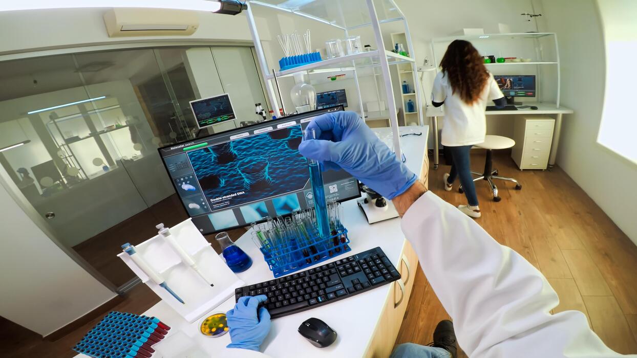 Lab Technology Stock Photos, Images and Backgrounds for Free Download