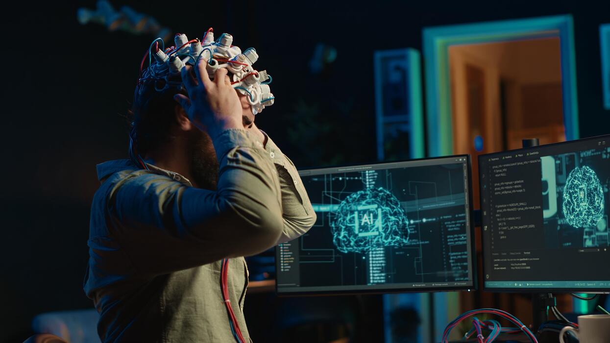 Brain Computer Interface Stock Photos, Images and Backgrounds for Free ...