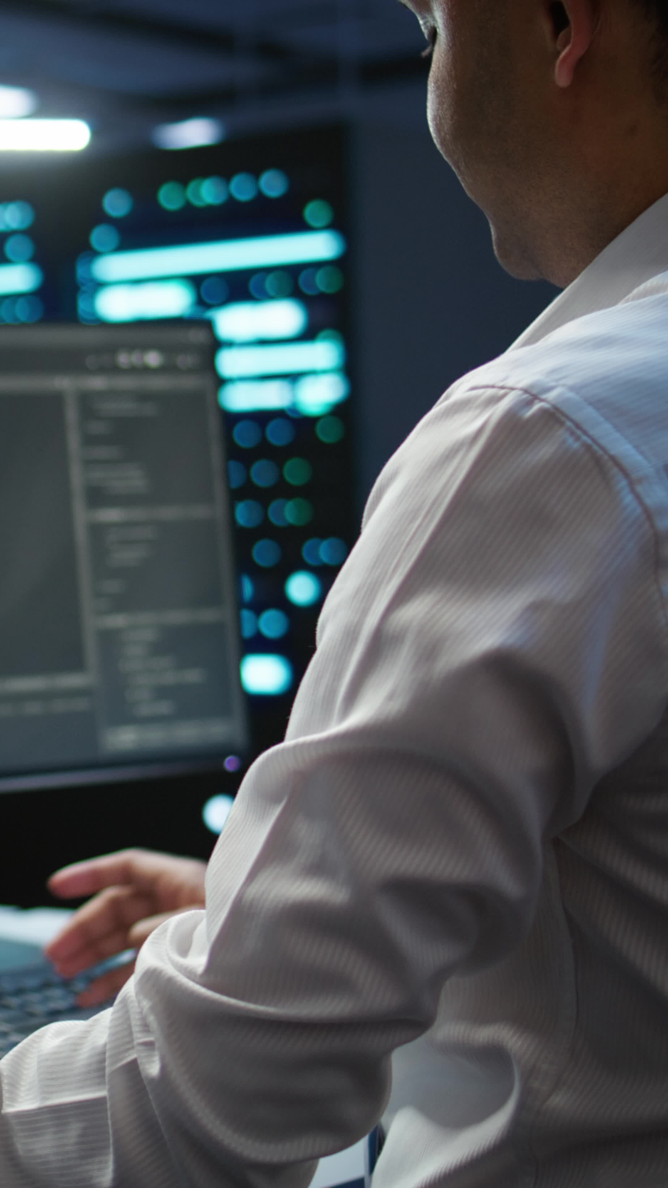 Vertical Data center system administrator responsible for installation ... Vertical Data center system administrator responsible for installation ...