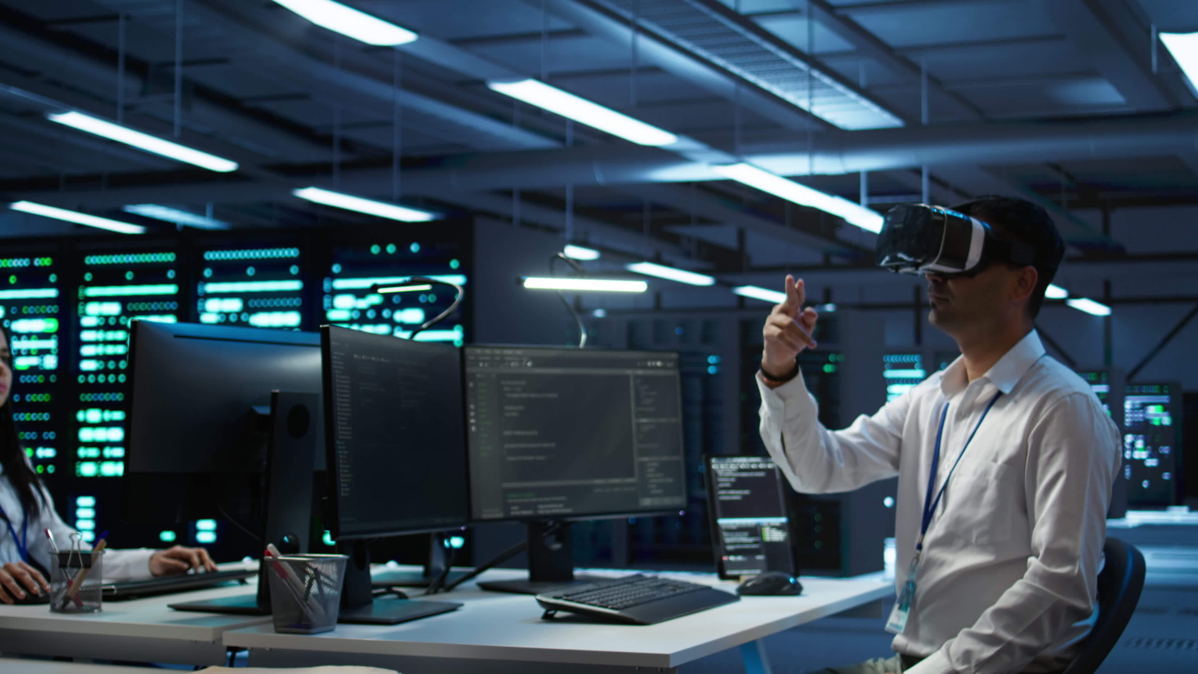Engineer Wearing Vr Headset In Data Center Installing Software On Computer Troubleshooting